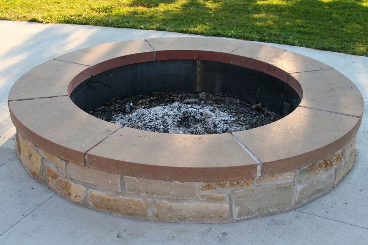 How to Start a Fire Pit: Easy Guide for Perfect Flames