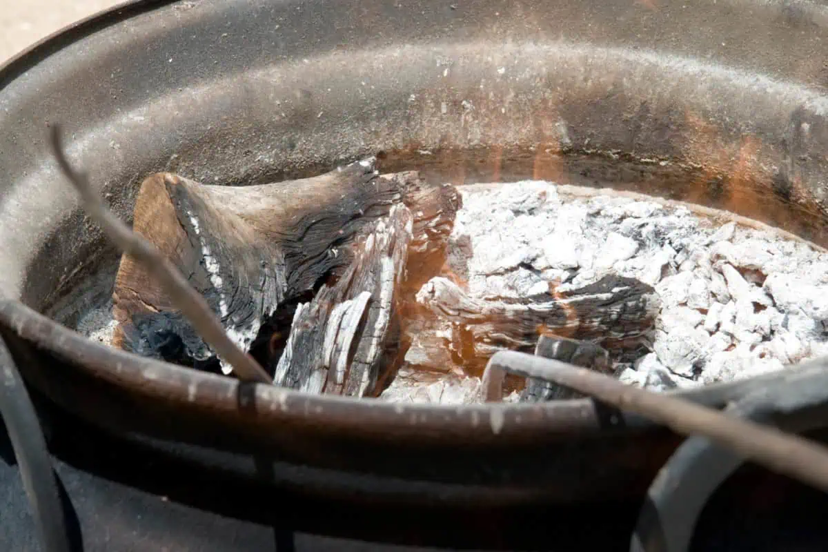 How to Safely Dispose of Fire Pit Ashes: Expert Guide